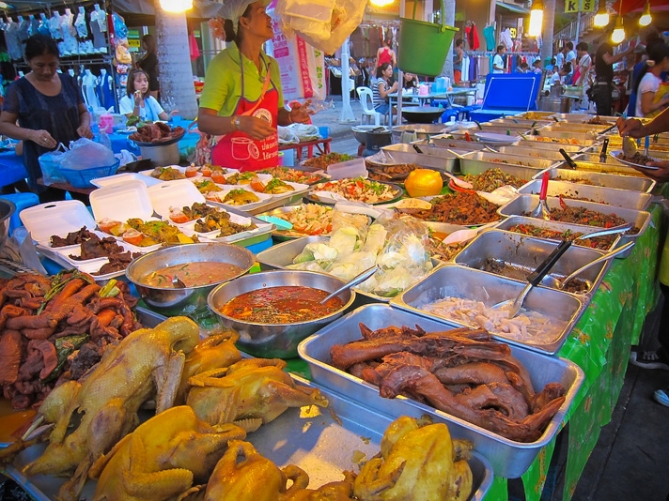 How to Keep a Balanced Diet While You Travel • The Blonde Abroad