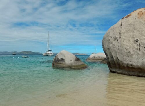 The Ultimate Guide to Sailing the British Virgin Islands • The Blonde ...